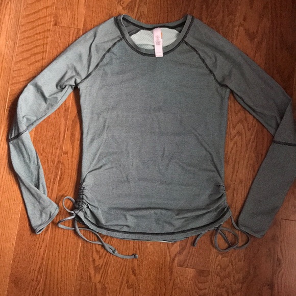 Lucy | Tops | Lucy Workout Long Sleeve | Poshmark